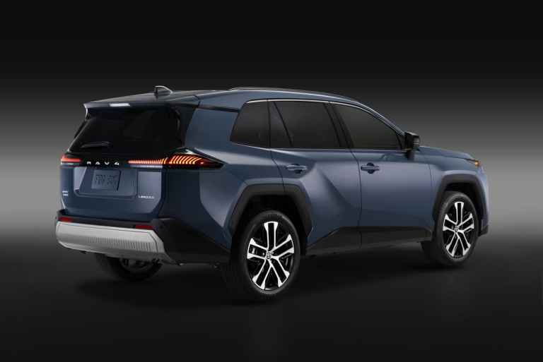 2026 Toyota RAV4 Hybrid SUV Set for India Launch: Expected Price ...